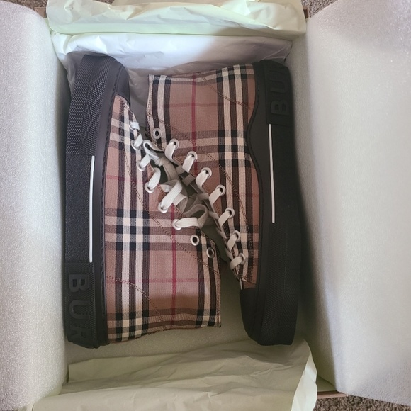 Burberry | Shoes | Authentic Receipt Available Burberry Mens Shoes 25 ...